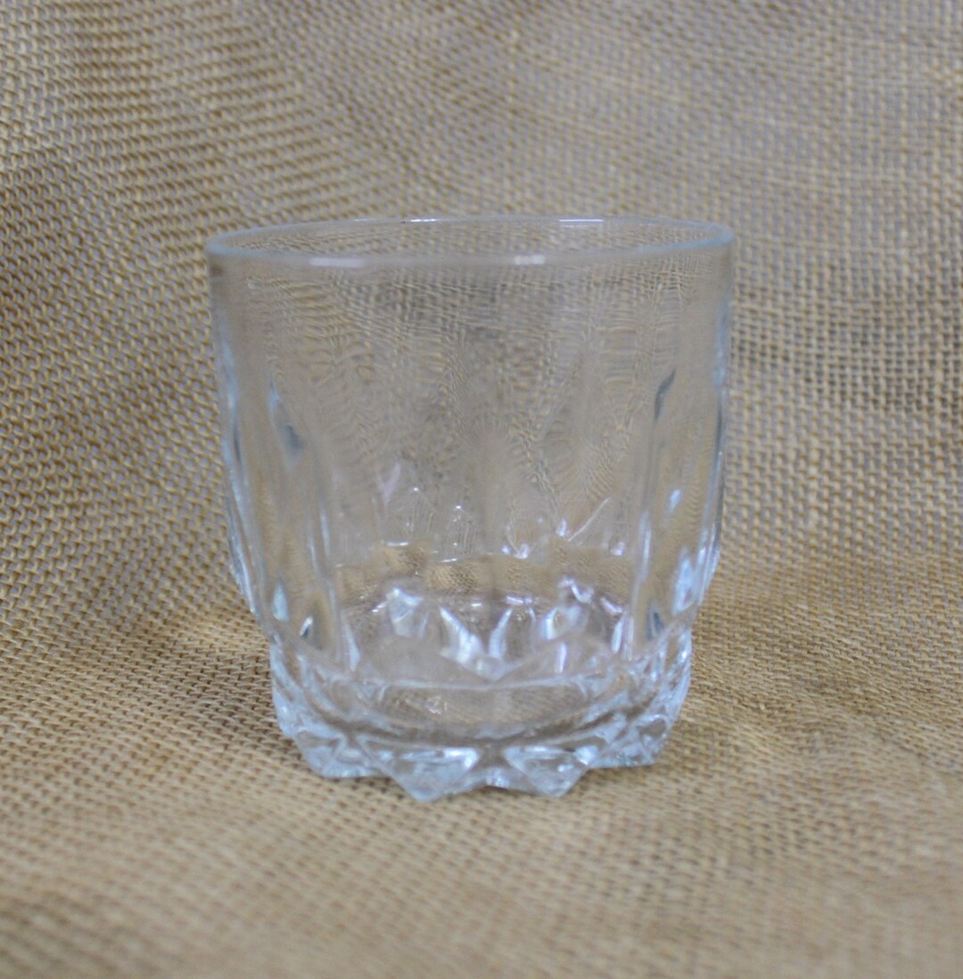 Rocks Glass by Arcoroc in the Artic Pattern - Arcoroc France Clear Hi ...