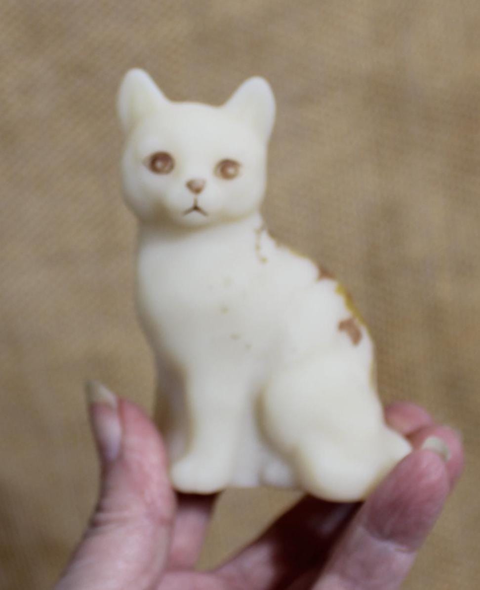 Hand Painted Fenton Custard Glass Cat Figurine - Etsy