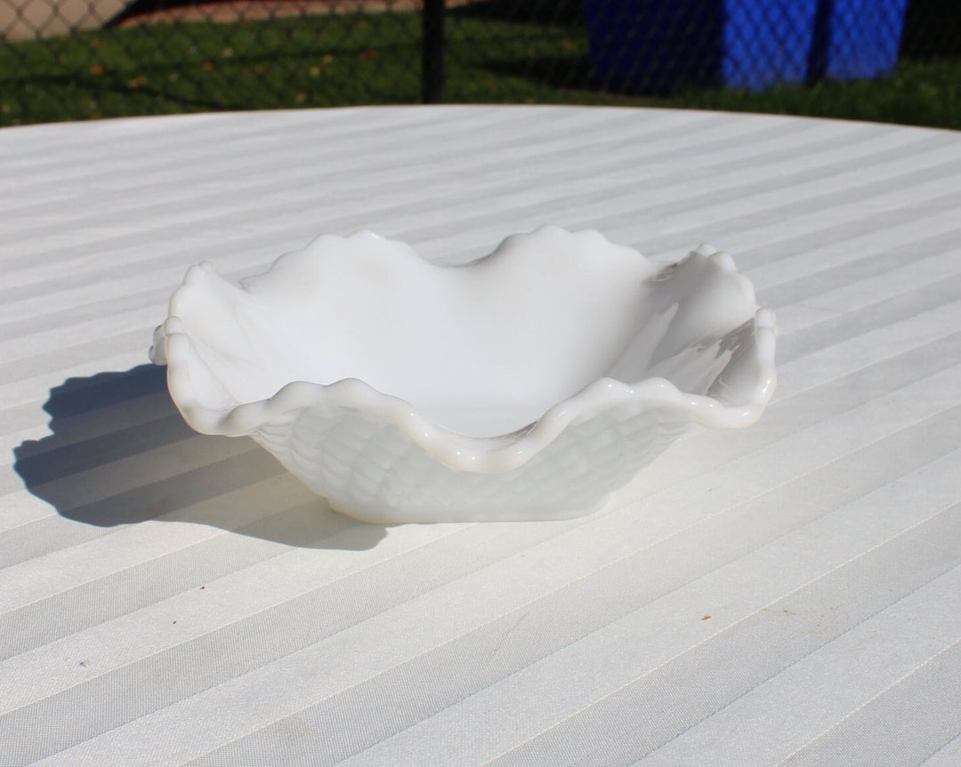 Square Diamond Pattern Milk Glass Bowl With Wavy / Ruffled Edge - Milk ...