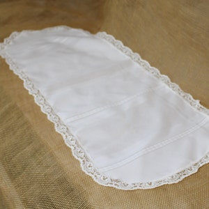 Oval Light Ivory Table Runner / Table Scarf With Lace Trim - Permanet ...