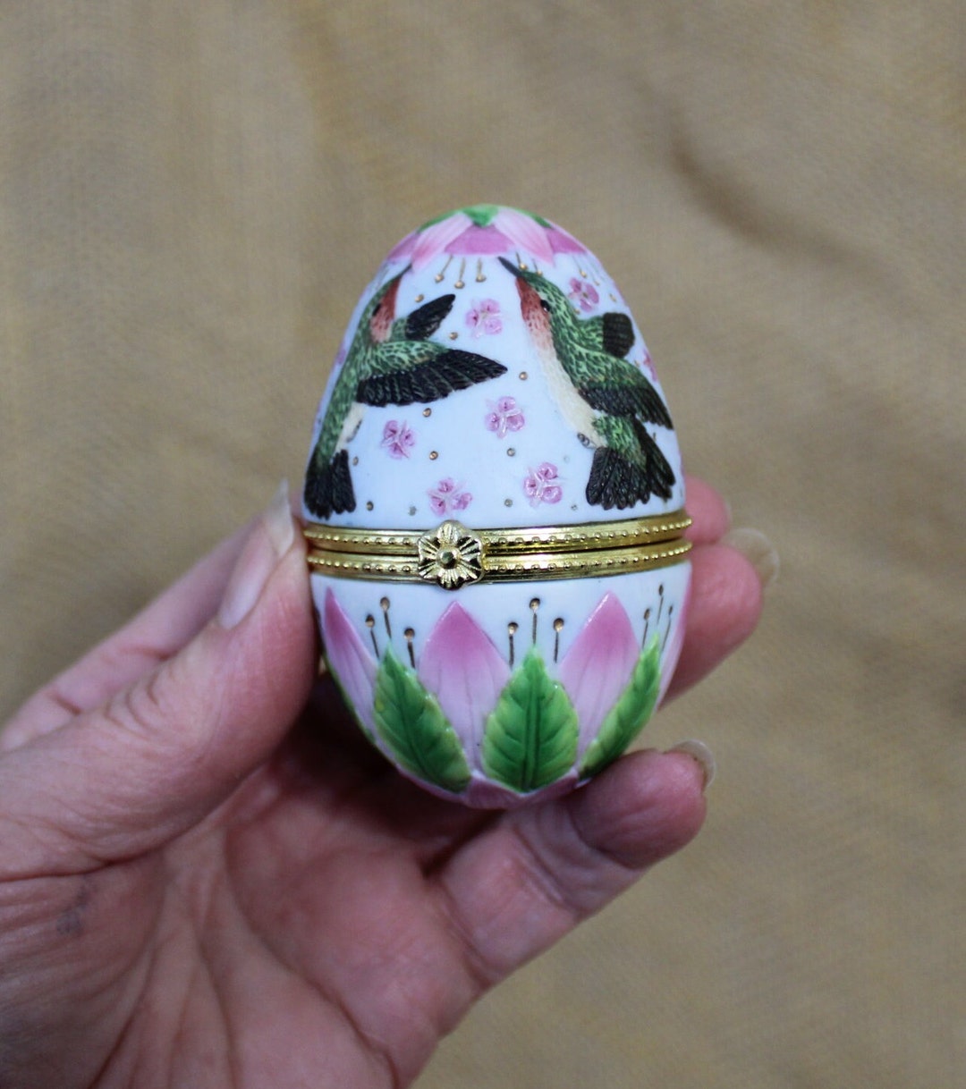Robert Schuller Hummingbird Club Hinged Easter Egg With Deuteronomy 4: ...