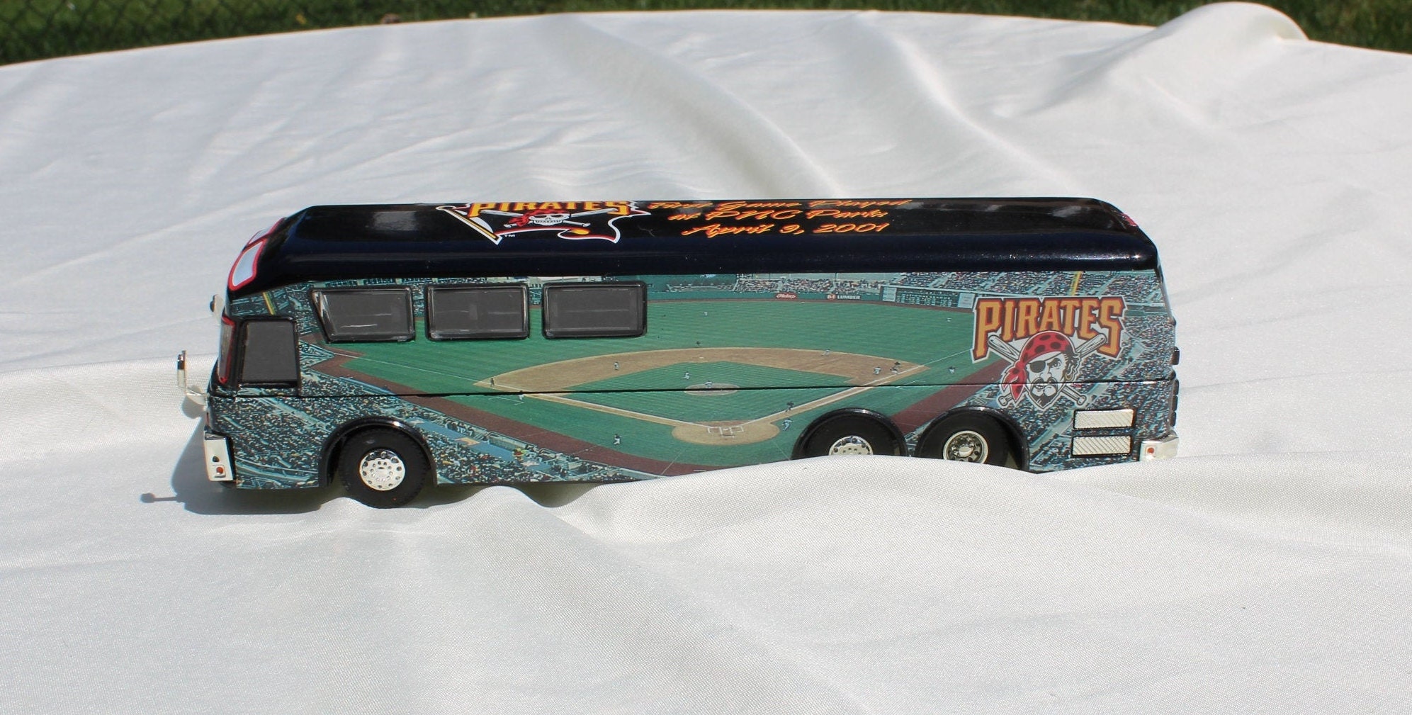 Pittsburgh Pirates First Game Played at PNC Park Bus 2001 from White ...