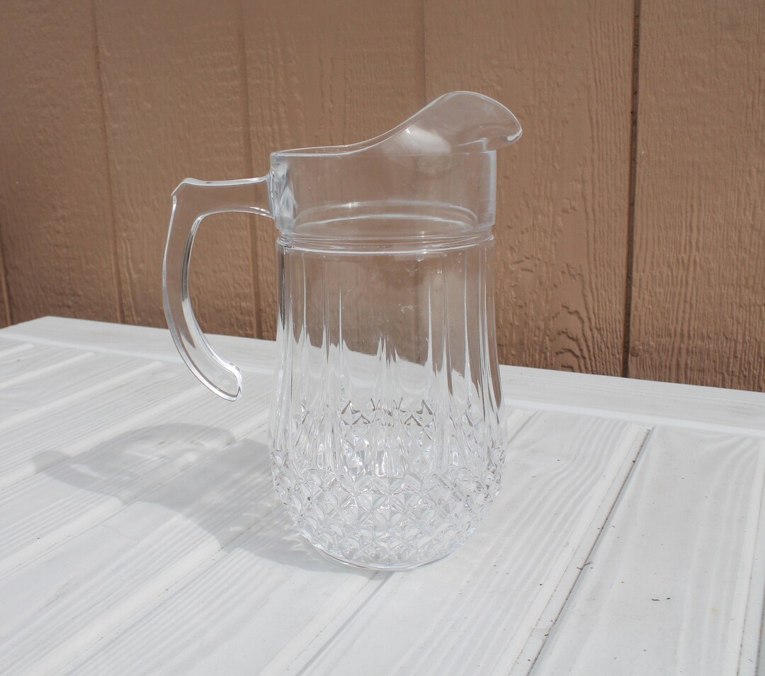 Cristal D’arques Pitcher in the Longchamp Diamond Pattern - Beverage ...