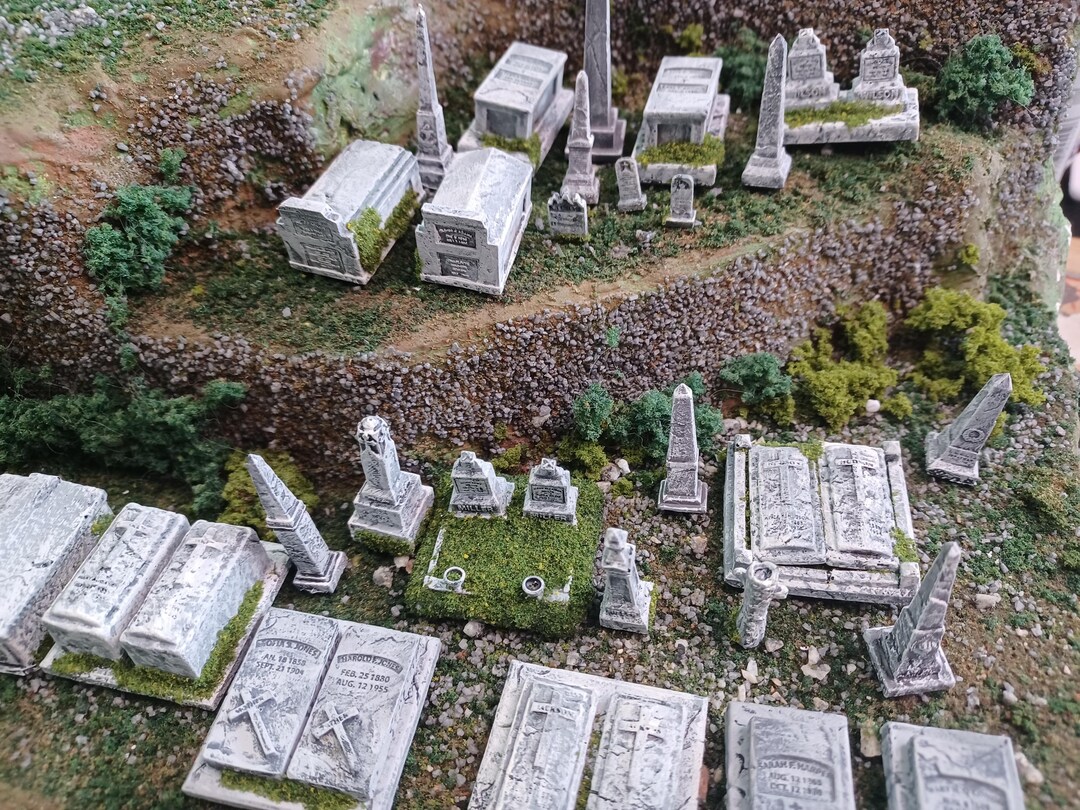 Model Railroad / HO Scale / 1:87 / 40 Pieces / Cemetery Set / Terrain ...