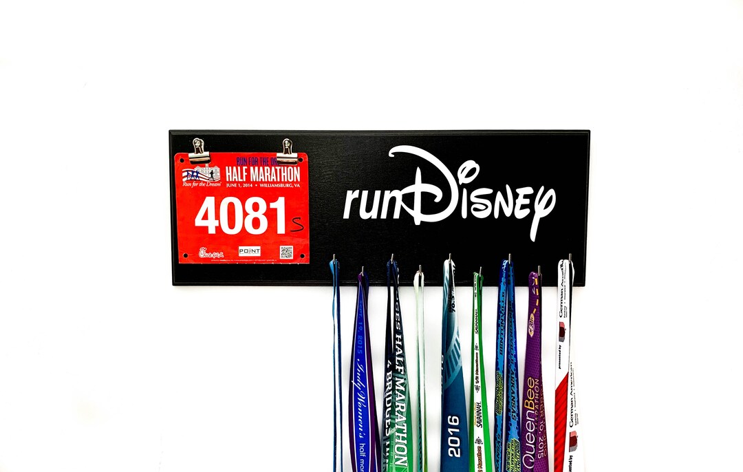 RUNDISNEY Running MEDAL HOLDER Hooks and Race Bib Display Hanger Gift ...