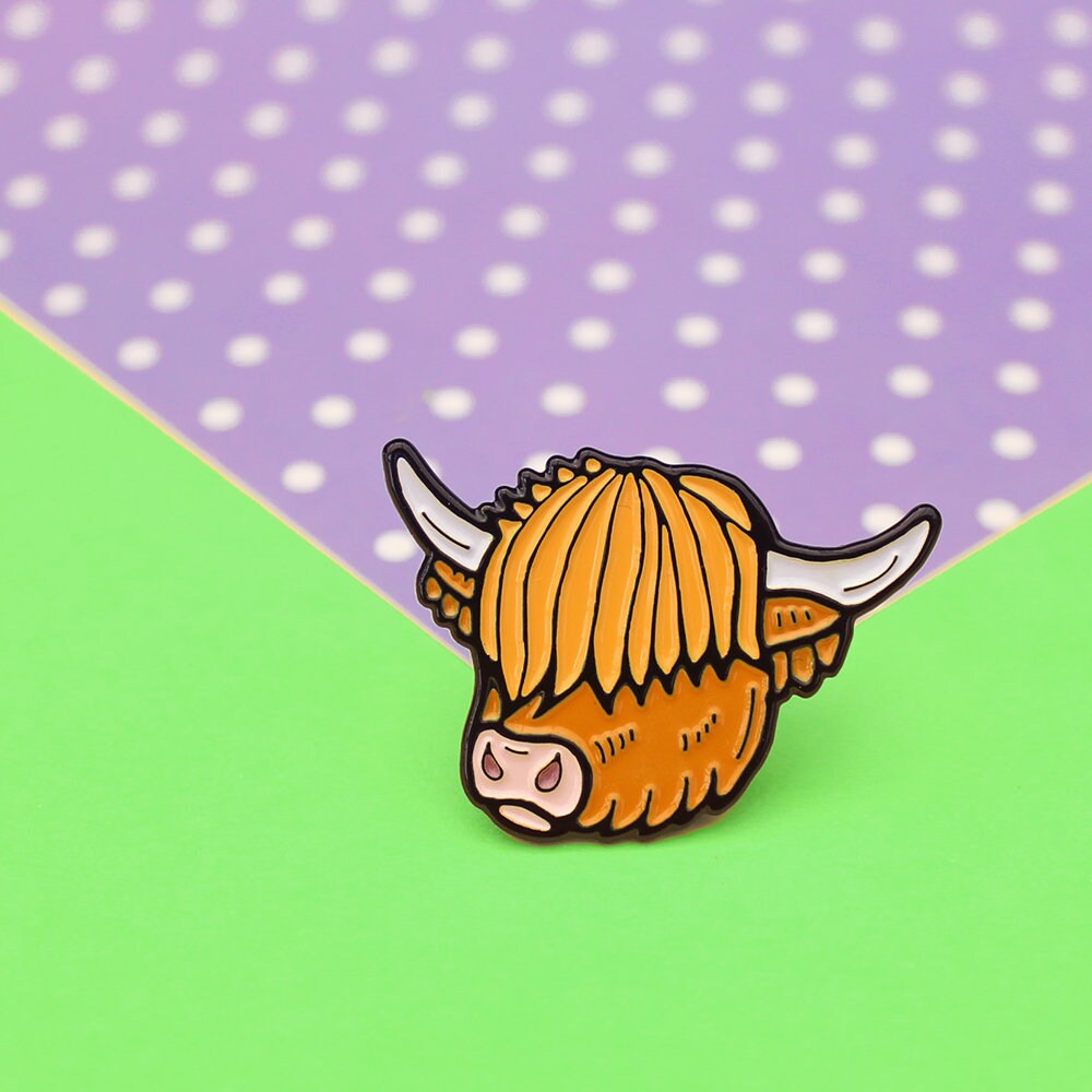 Highland Cow pin Scottish cattle cow scottish pin | Etsy