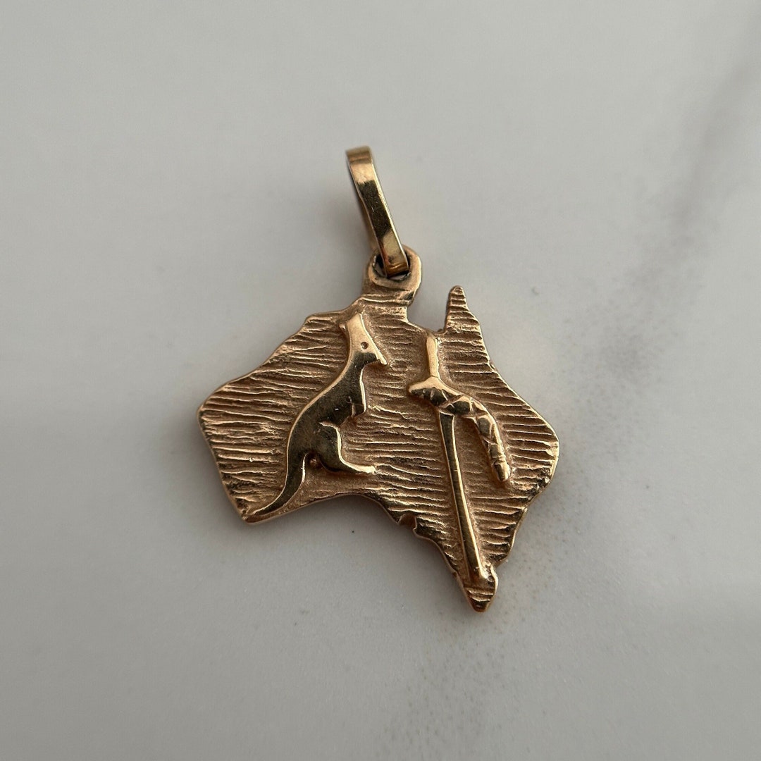 Cute 9KT Australian Map Charm, Kangaroo and Boomerang Pendant, Textured ...