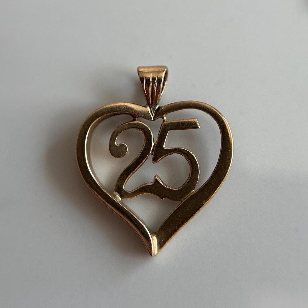 Heart Pendant #25 Centre, Estate 10KT Gold, Birthday, Anniversary ...