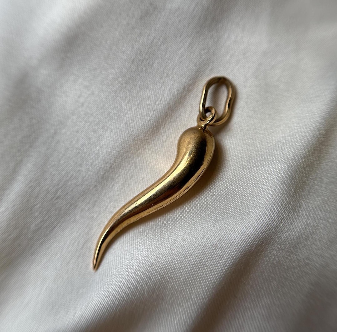 Medium 18KT UNOAERRE Cornicello Italian Horn Charm, Good Luck Pendant ...