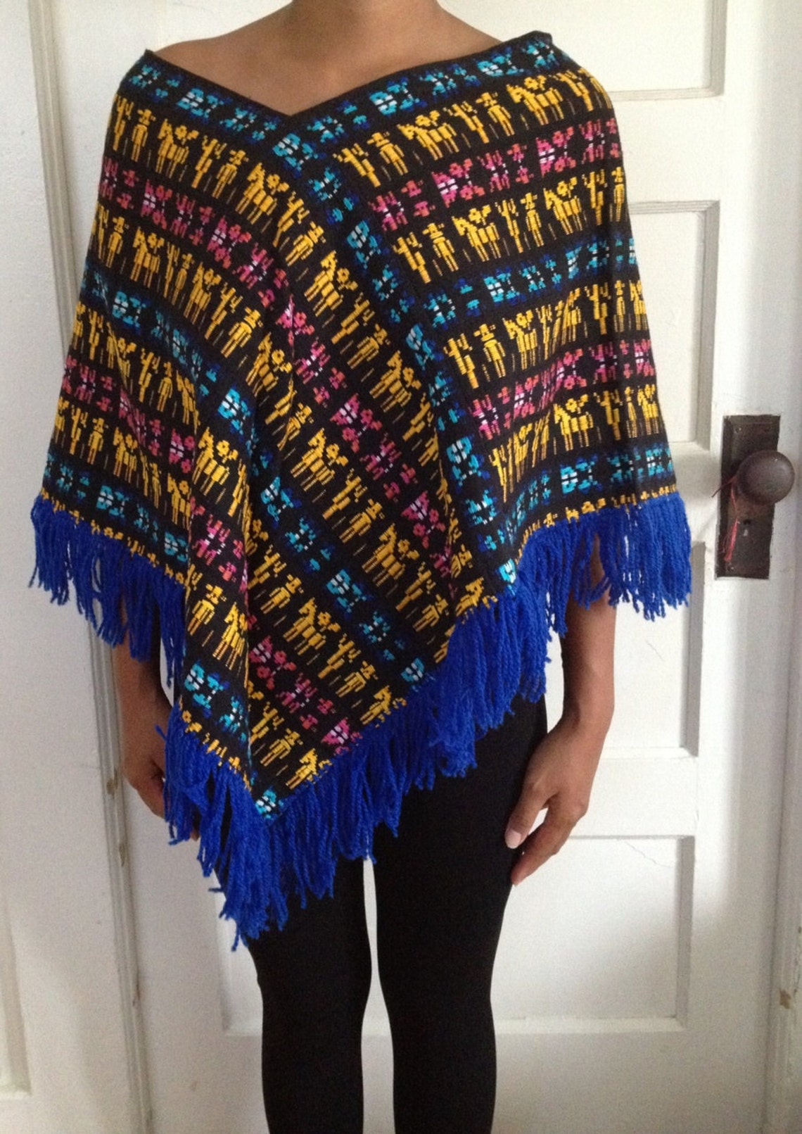 P O N C H O Vintage Woven Poncho / Guatemalan Textile | Etsy