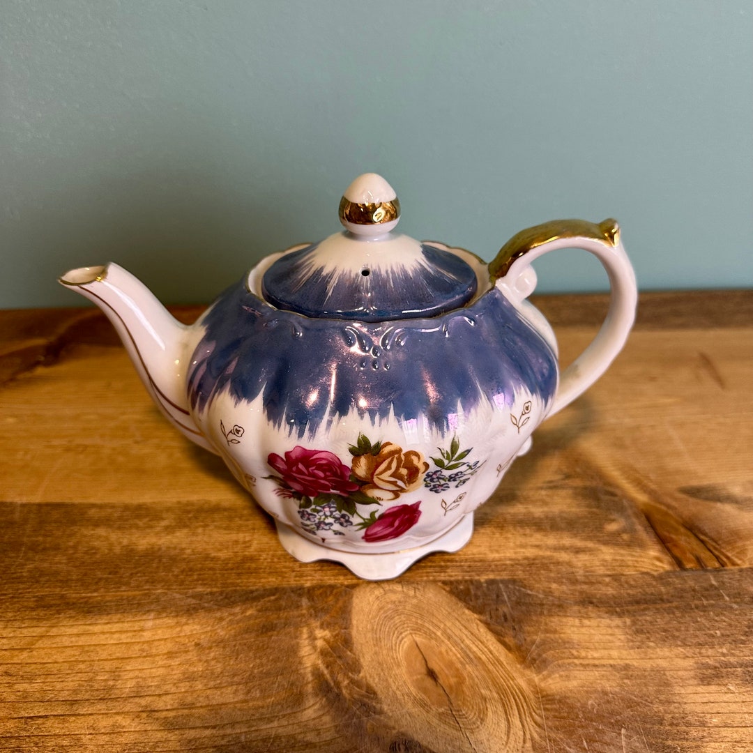 Vintage Royal Crown Vintage Teapot With Floral Design and Gold Trim - Etsy