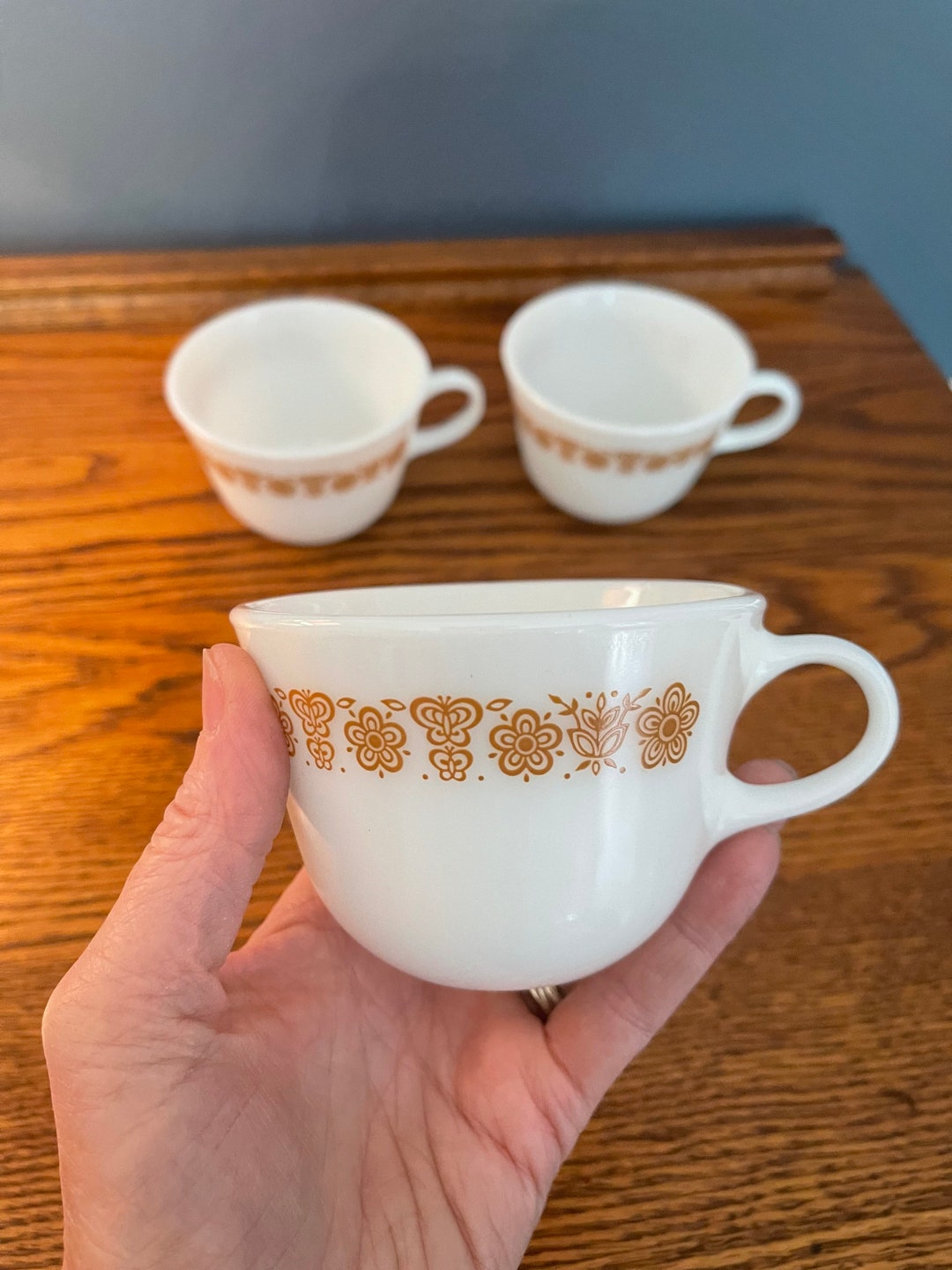 Three Pyrex Cups Butterfly Gold Milk Glass Vintage Cups - Etsy