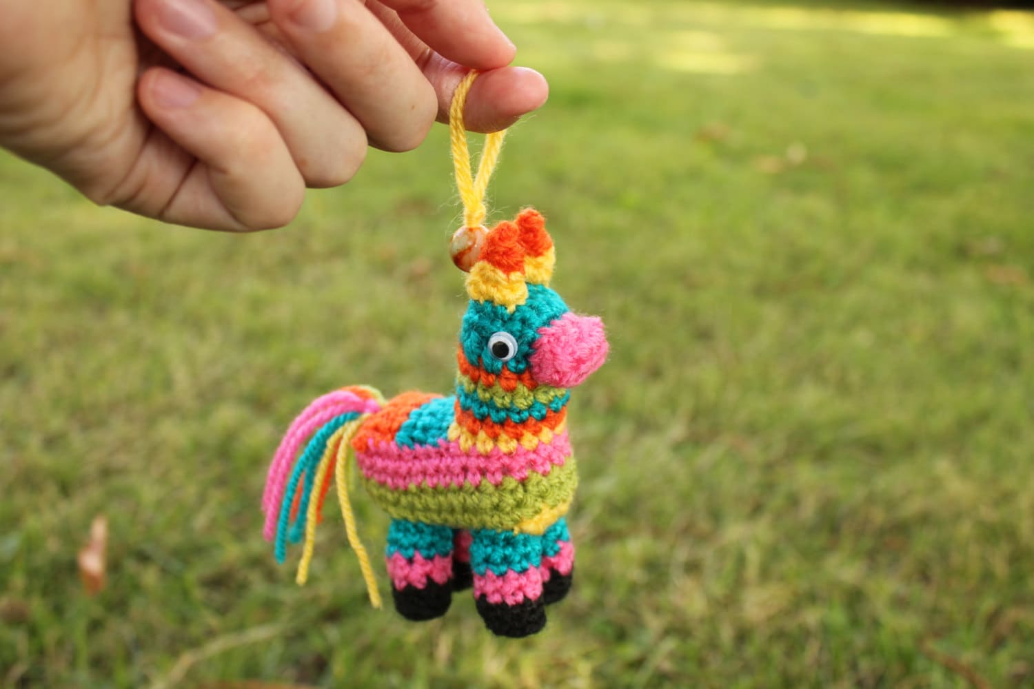 Crochet Piñata Keychain Pattern Gehaakte Piñata Sleutelhanger Patroon ...