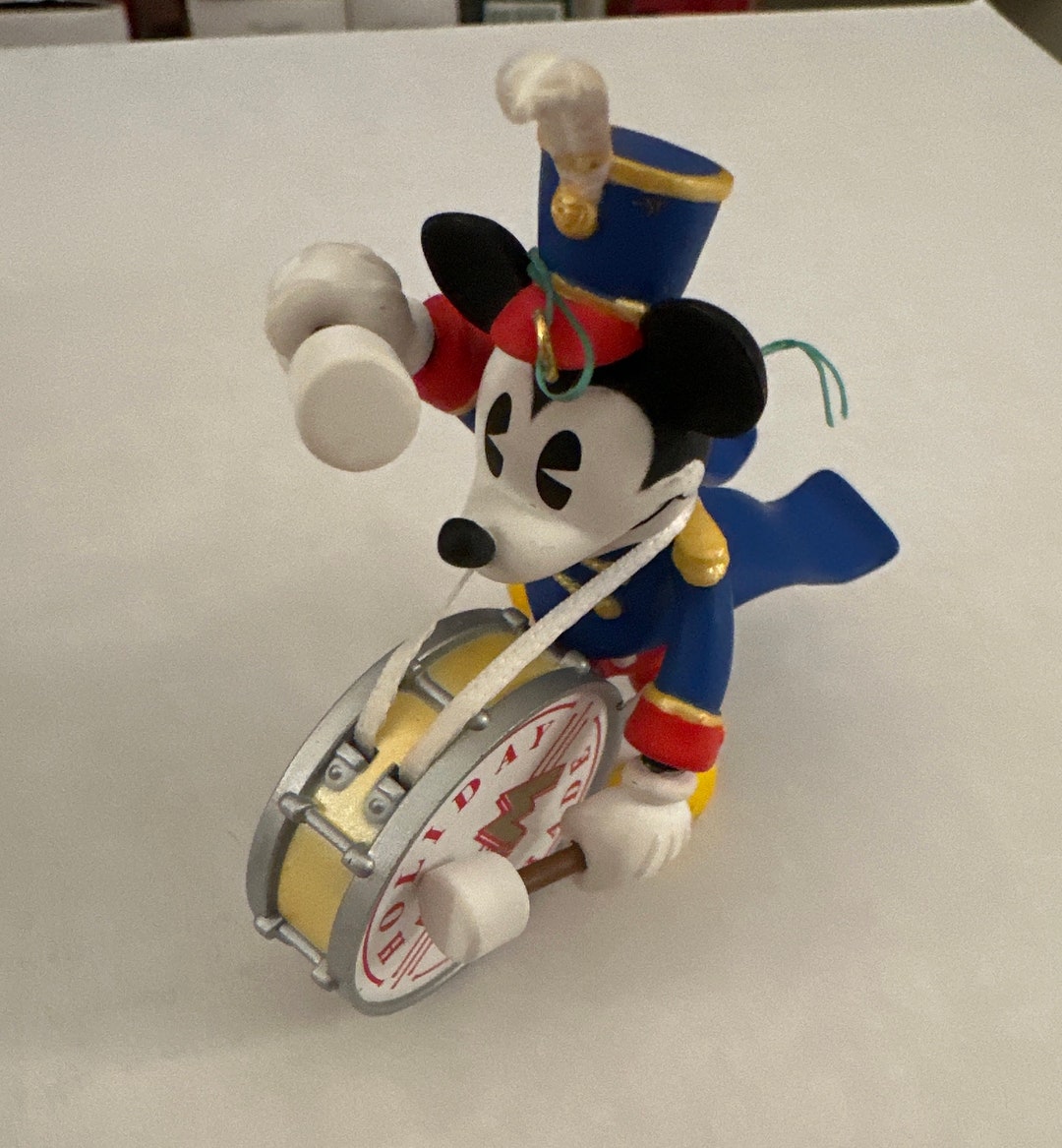 Hallmark Mickey Mouse Keepsake Collectible Ornament 1997 1st in Mickey ...