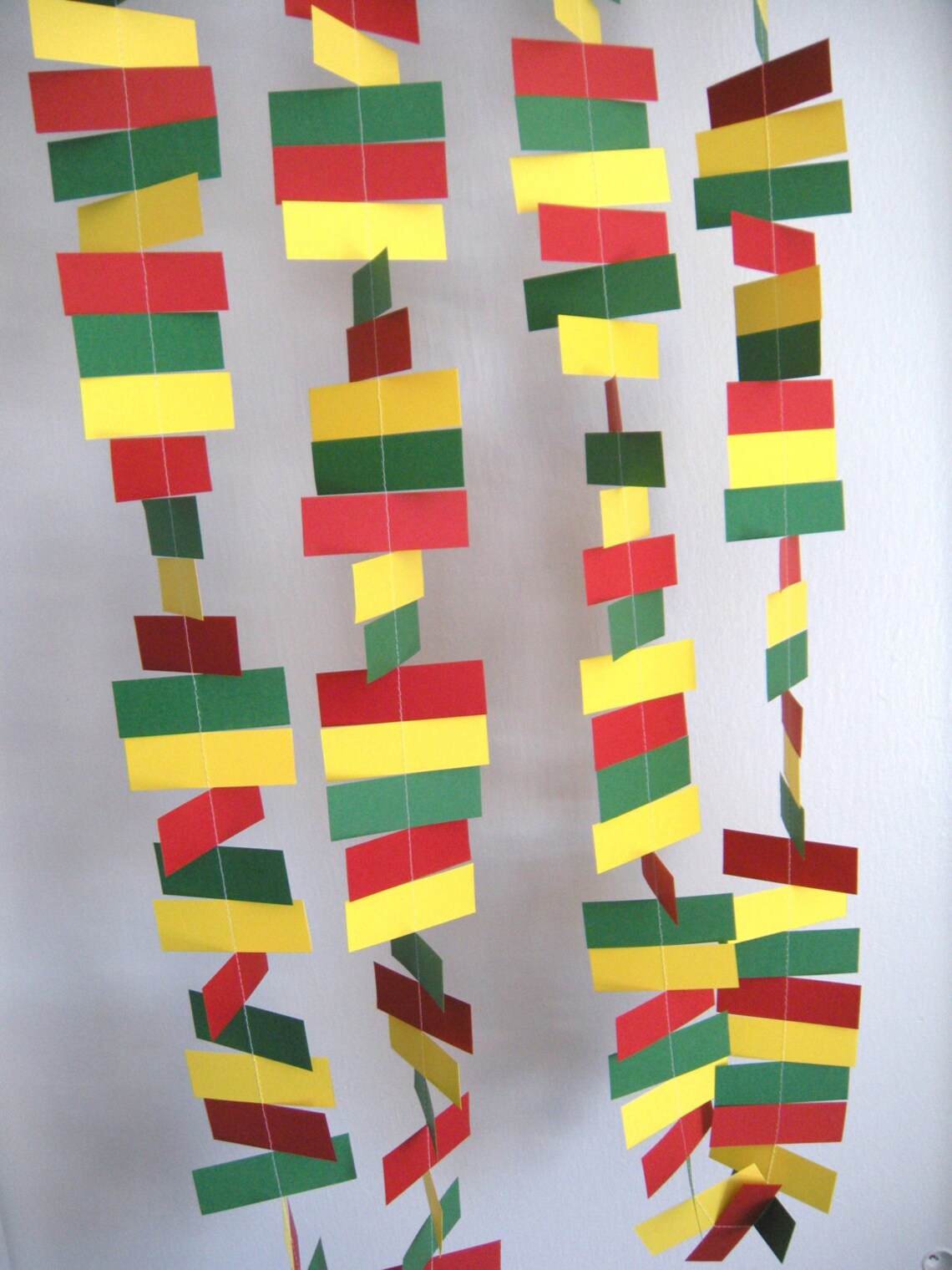 Rasta/ Birthday Party Rectangle Paper Garland 5 Foot Strand - Etsy
