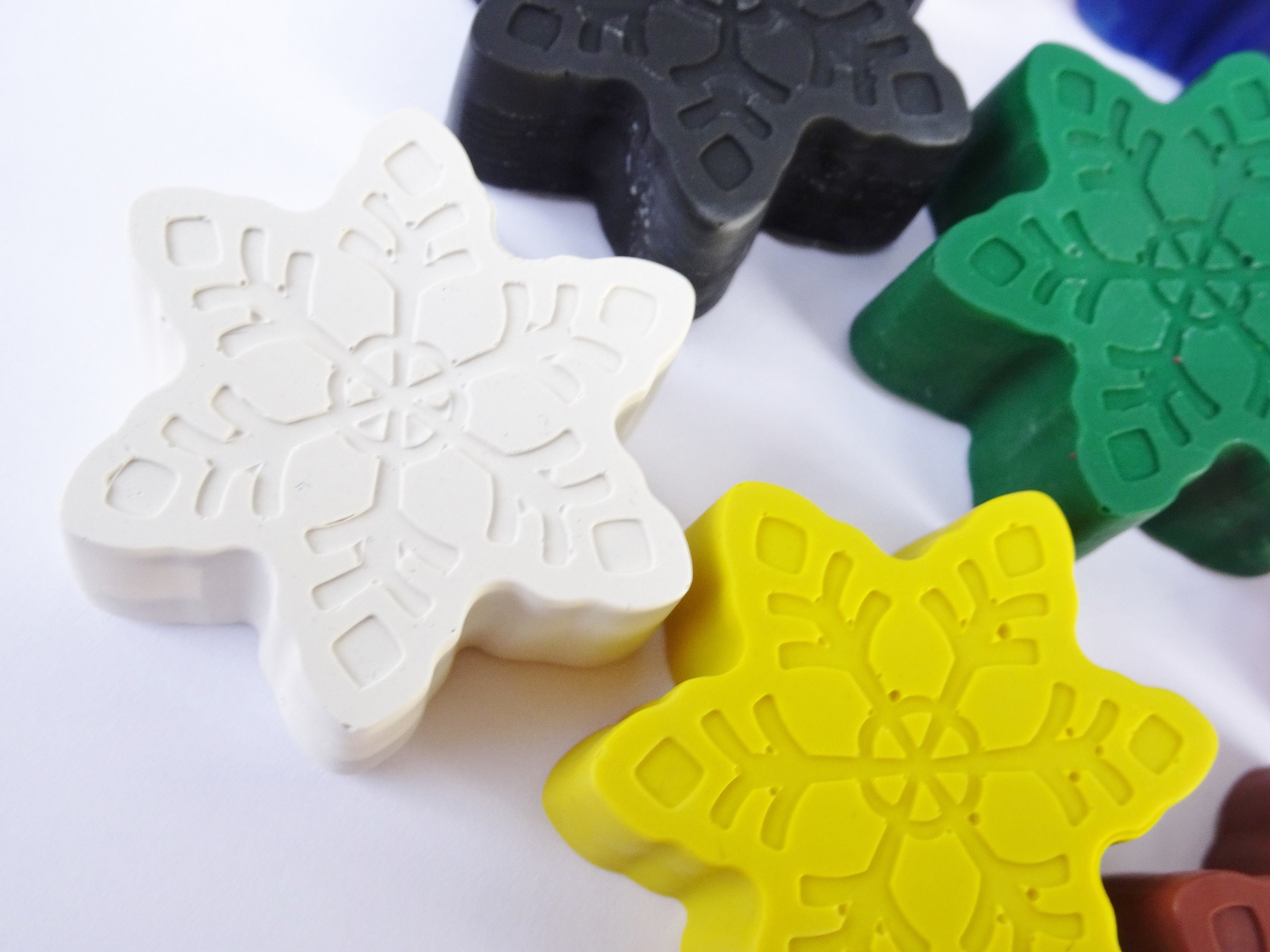 12 Snowflake Crayons Novelty Crayons Christmas Crayons | Etsy