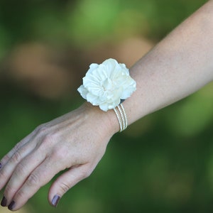 Poppy Sola Flower Wrist Corsage, Customizable - Etsy