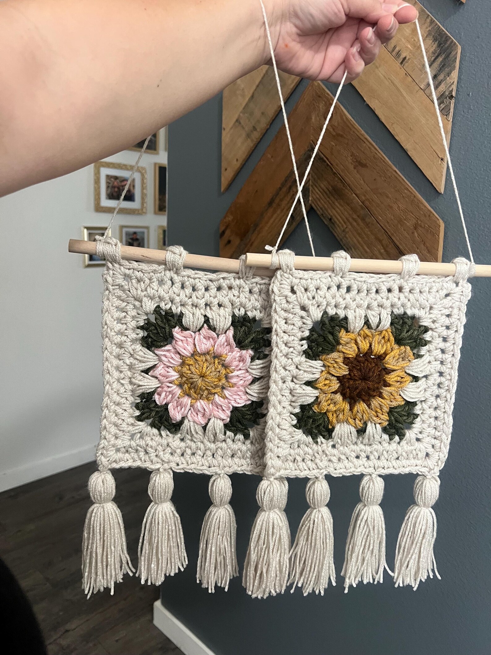 Crocheted Flower Wall Hanging, Handmade Fiber Art - Etsy