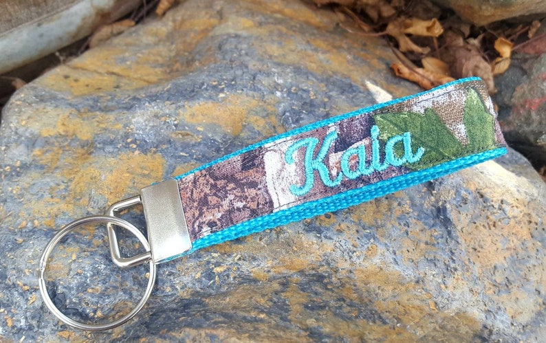 Personalized Camo Keychain Keychain with Name Camo Keyfob | Etsy