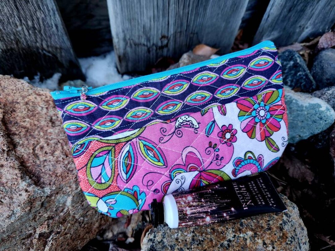 Quilted Cosmetic Bag, Paisley Makeup Pouch, Fabric Zipper Bag, Purse ...