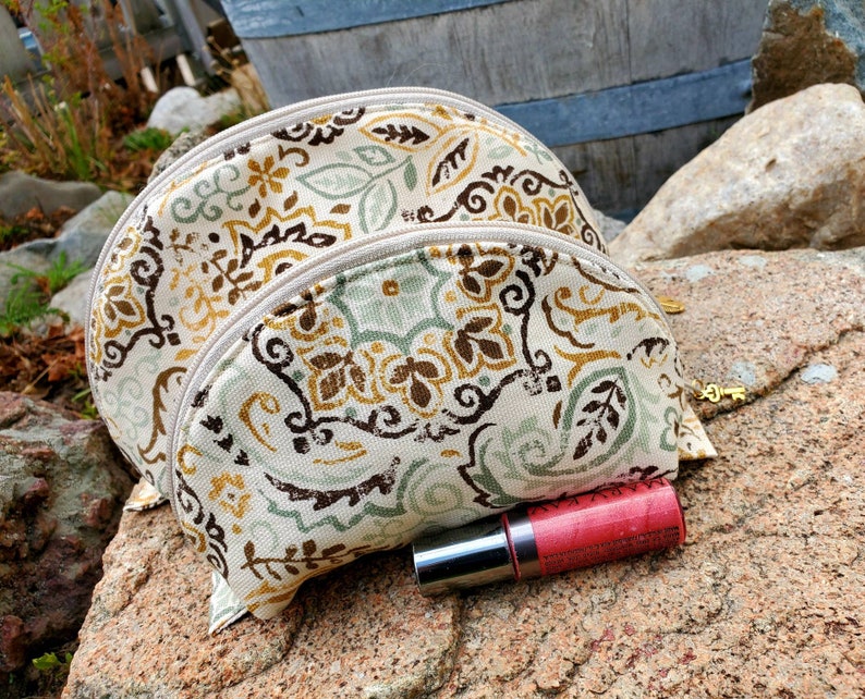 Curved Cosmetic Bag Travel Bag Purse Organizer Paisley - Etsy