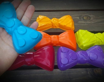 Skeleton Halloween Crayons Set of 15 Skull Crayons