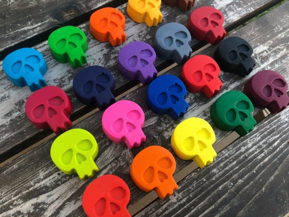 Halloween Skeleton crayons set of 40 - Halloween Party Favors ...