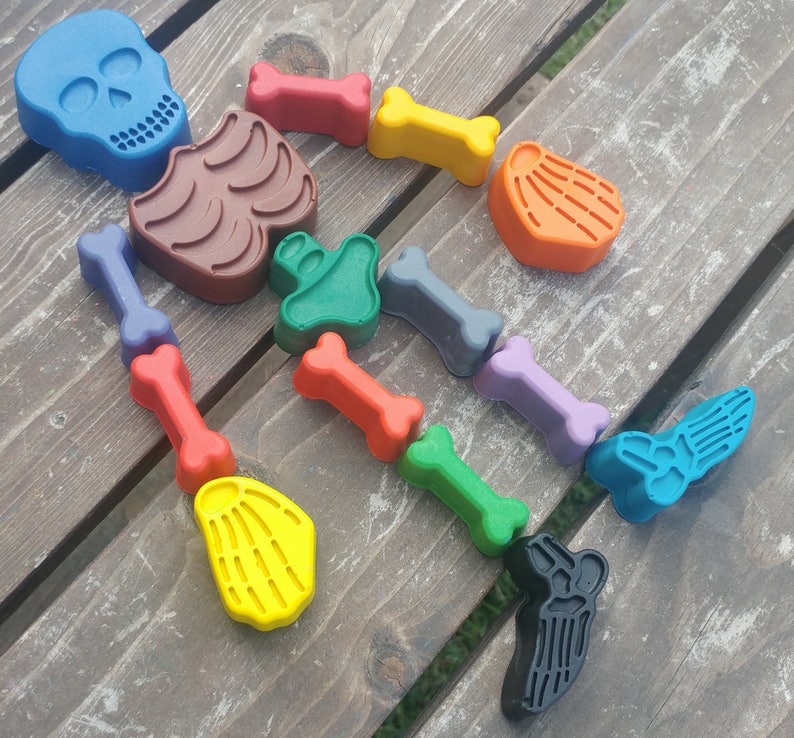 Skeleton Halloween Crayons Set of 15 Skull Crayons | Etsy