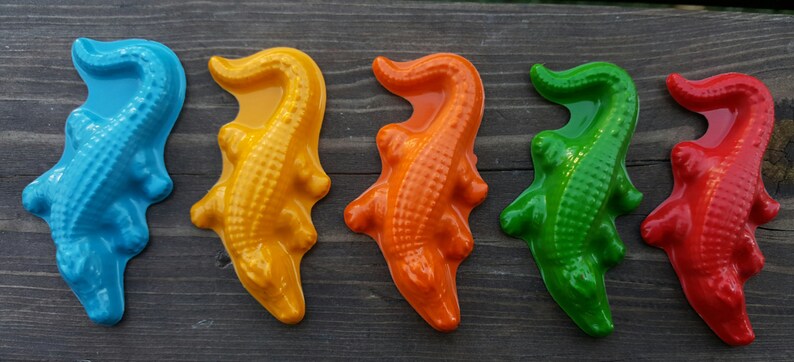 Alligator crayons set of 10 Crocodile Party Favors | Etsy