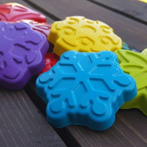 Snowflake Crayons Set of 12 - Christmas Crayons - Classroom Party ...
