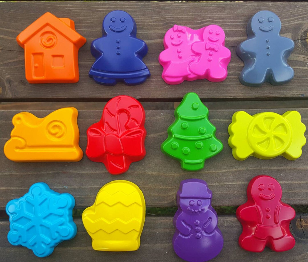 Christmas Crayons Set of 12 - Christmas Party Favors - Classroom Favors ...