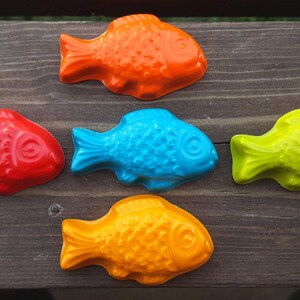 Fish Crayons Set of 10 Fish Party Favors Classroom Favors Gifts for ...