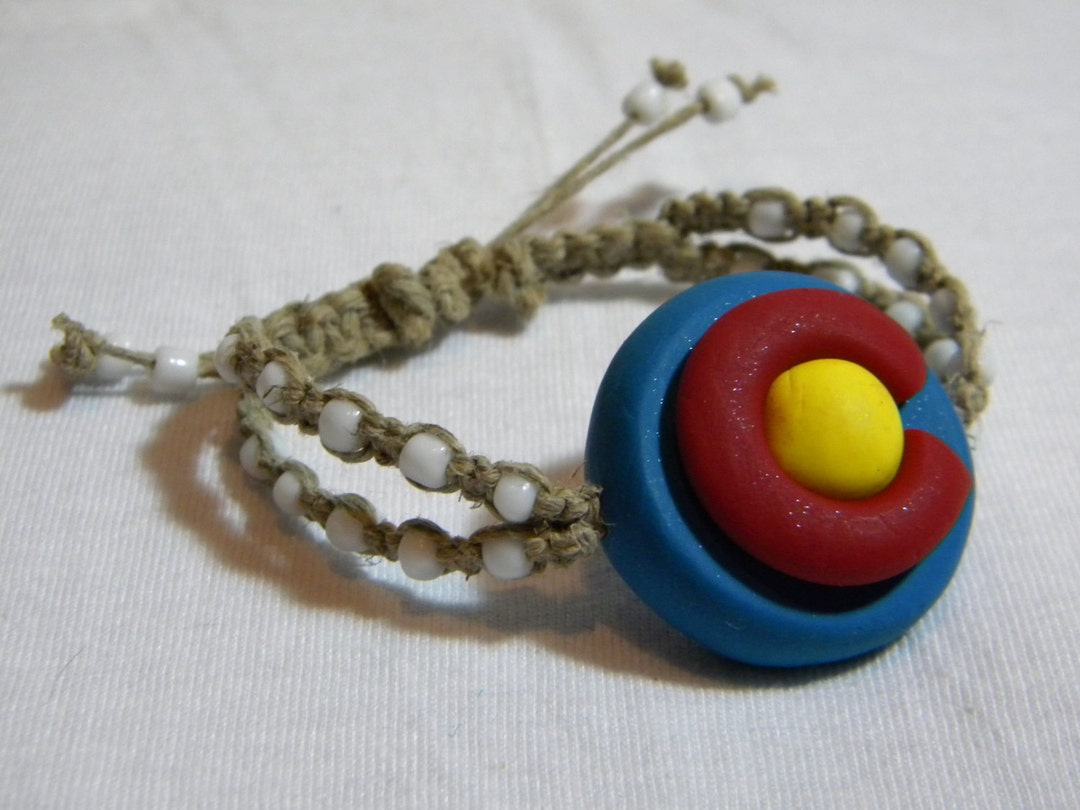 Colorado Flag Polymer Clay Pendent Hemp Bracelet - Etsy Italia