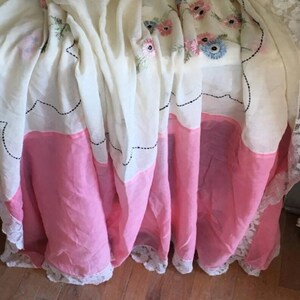 1920s Home Decor 1930s, Shabby Chic Antique Bedspread Embroidered ...