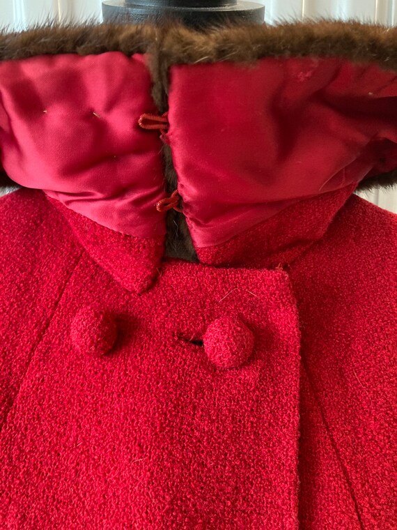 Red Boucle Wool Coat with Fur Collar 1960s - Gem