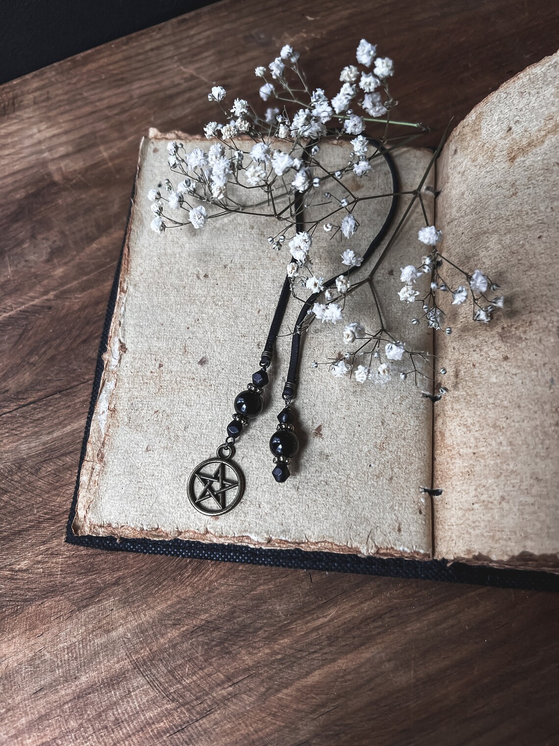 Black Obsidian Pentacle Bookmark: Witchy Book Club Gift - Etsy