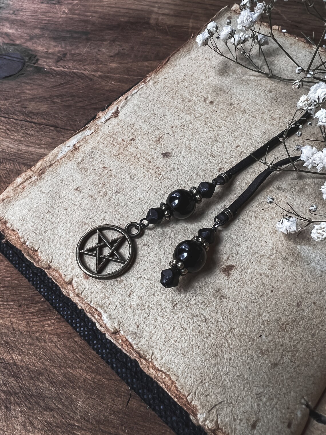 Black Obsidian Pentacle Bookmark: Witchy Book Club Gift - Etsy