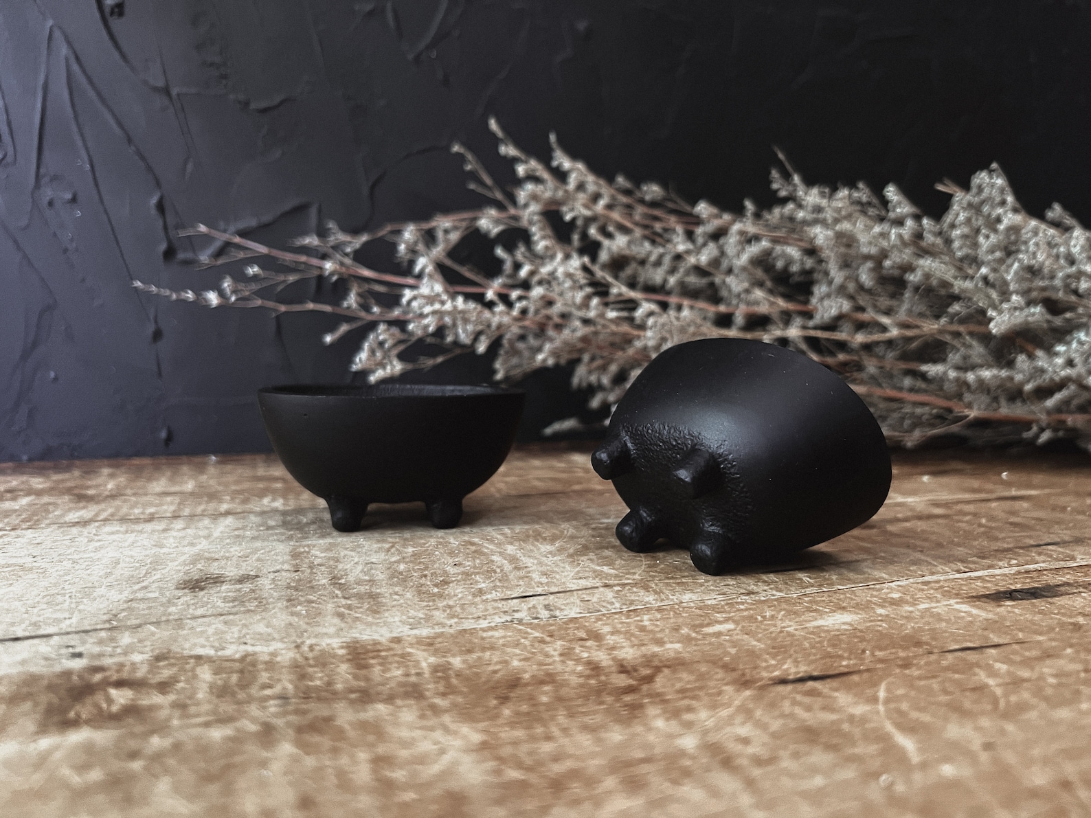 Small Black Cast Iron Incense Cauldron – Witchy Altar Decor - Etsy
