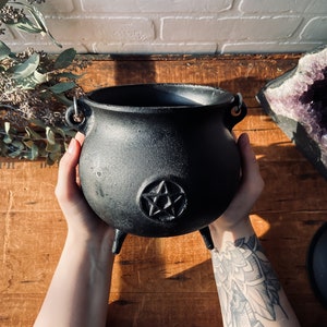 Large Black Cauldron Black Cast Iron Cauldron Witchy Decor Ritual ...