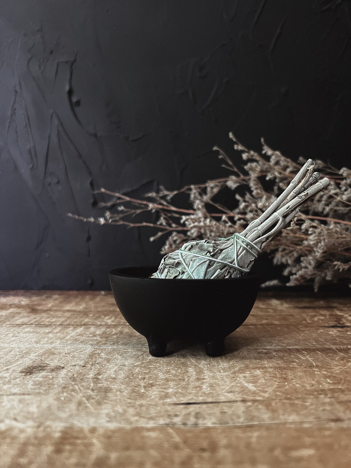 Small Black Cast Iron Incense Cauldron – Witchy Altar Decor - Etsy