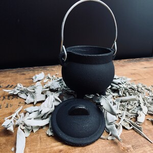 Black Cauldron Black Cast Iron Cauldron metaphysical | Etsy