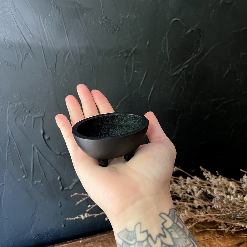 Black Cauldron - Etsy