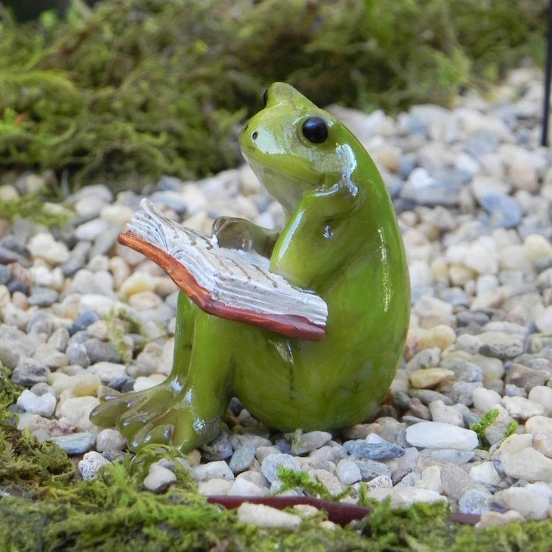 Fairy Reading a Book Statue - Etsy