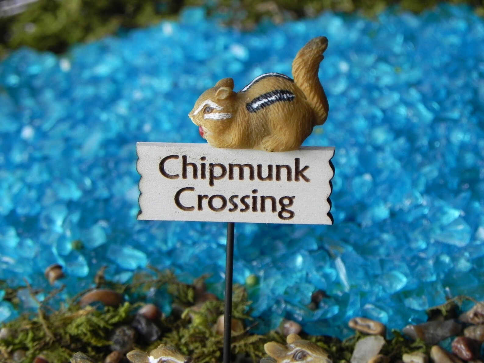 Miniature Chipmunks Figurine, Chipmunk Crossing Fairy Garden Sign ...