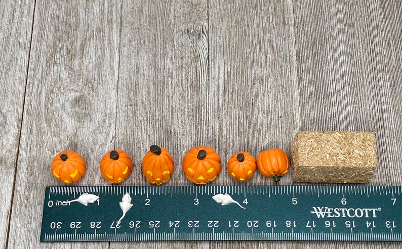 Miniature Jack O Lanterns, Miniature Pumpkins, Halloween Dollhouse ...
