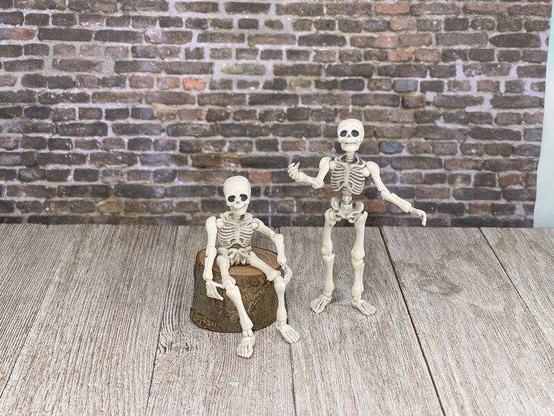 Miniature Skeleton Posable Skeleton Wood Stump Halloween - Etsy