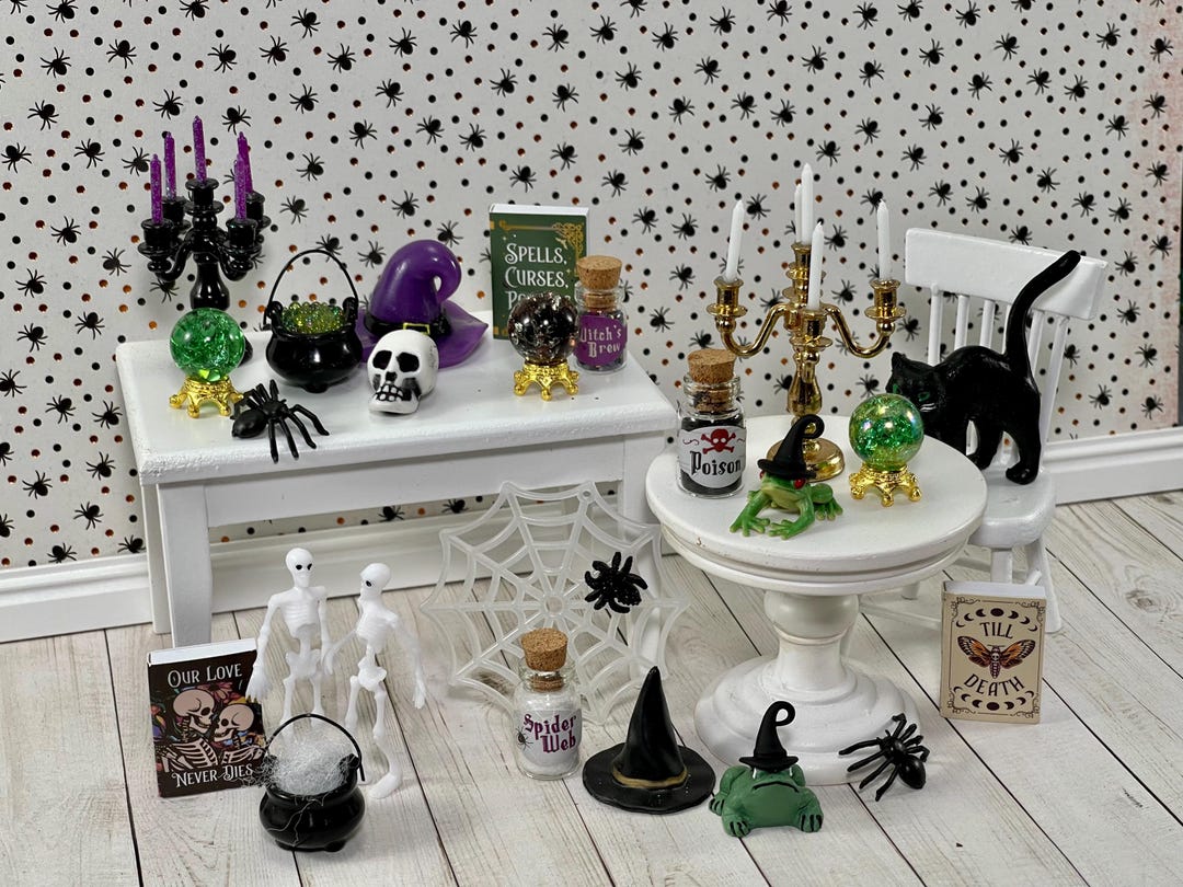 Halloween Miniatures Cat, Candelabra, Dollhouse Haunted House Minis ...