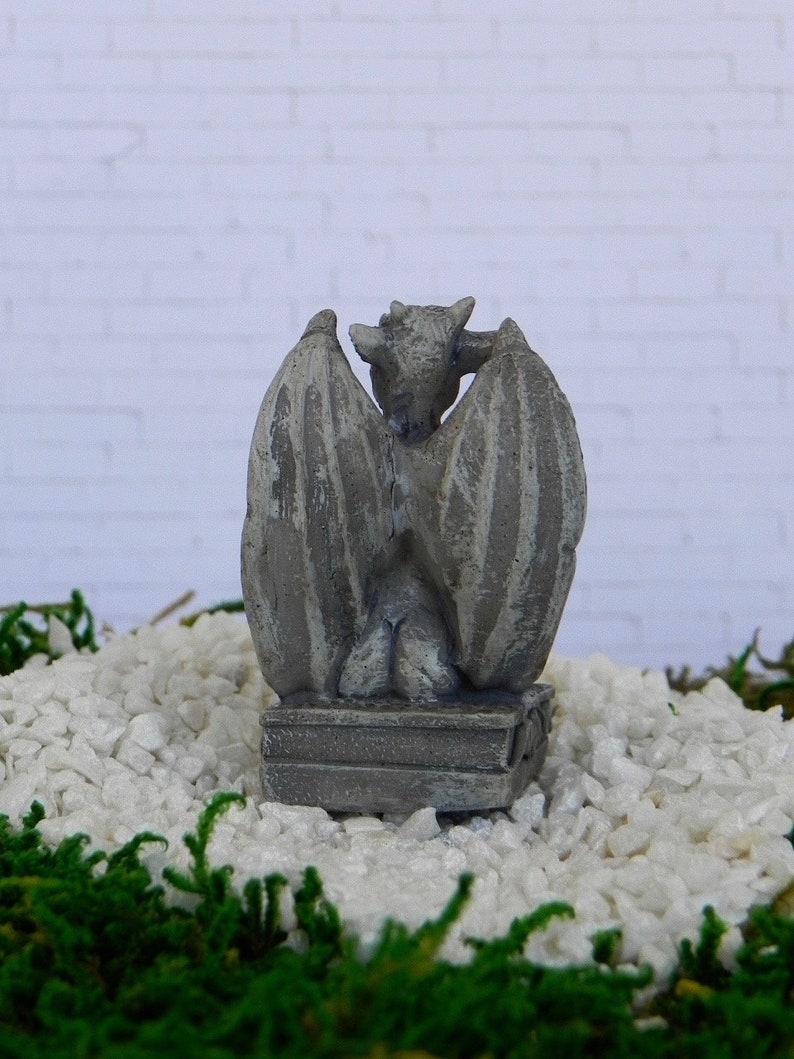 Miniature Gargoyle Halloween Miniatures Resin Gargoyle - Etsy