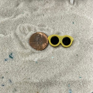 ONE Miniature Sunglasses Button Glitter, Beach Minis, Fairy Garden ...