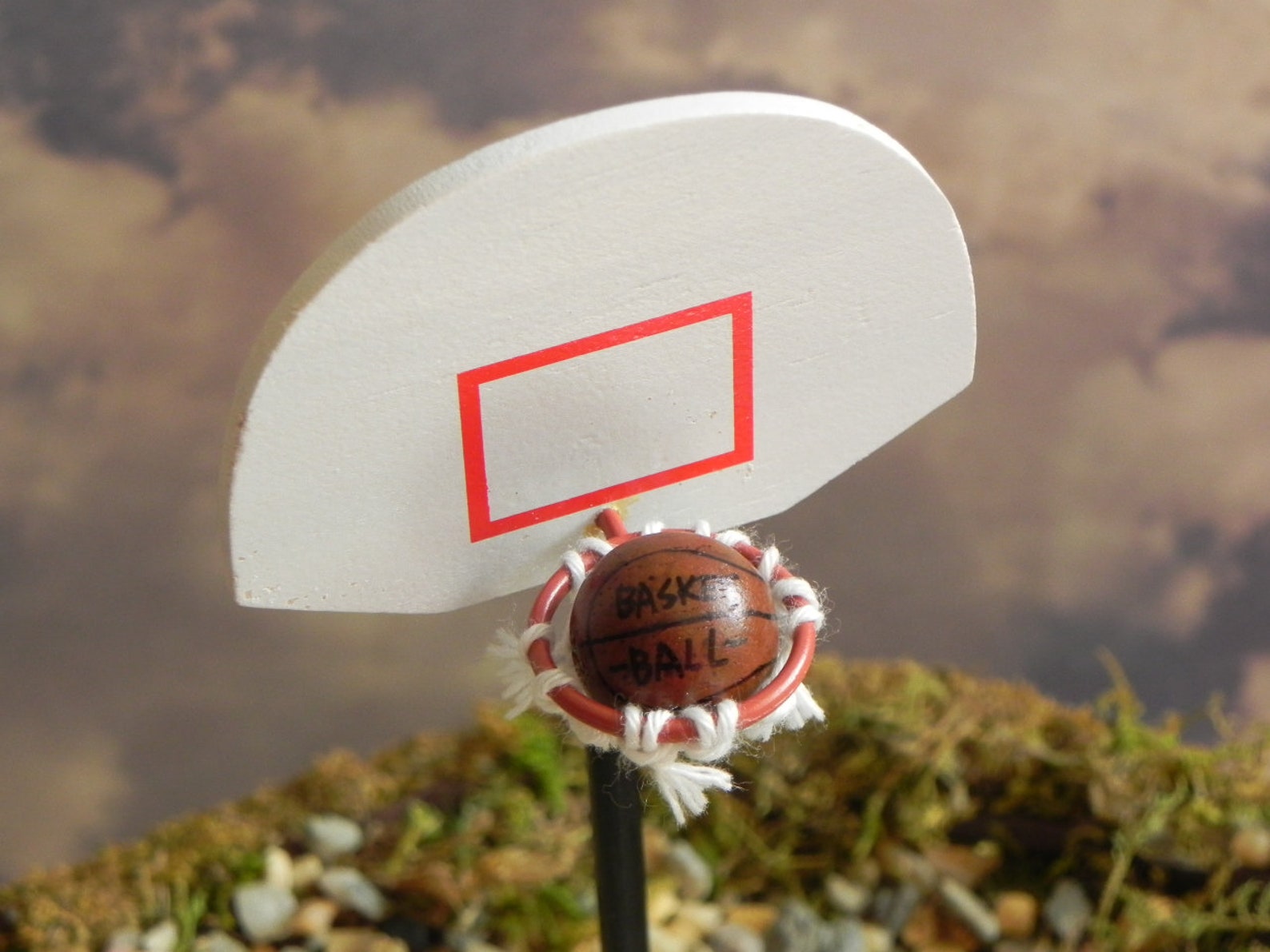 Miniature Basketball Hoop Miniature Basketball Fairy Garden - Etsy
